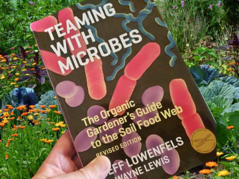 Teaming with Microbes: The Organic Gardener's Guide to the Soil Food ...